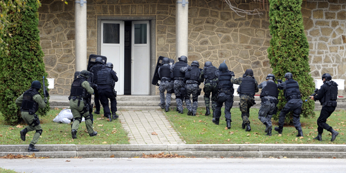 How to stop mass numbers from breaking into your home - Home Security